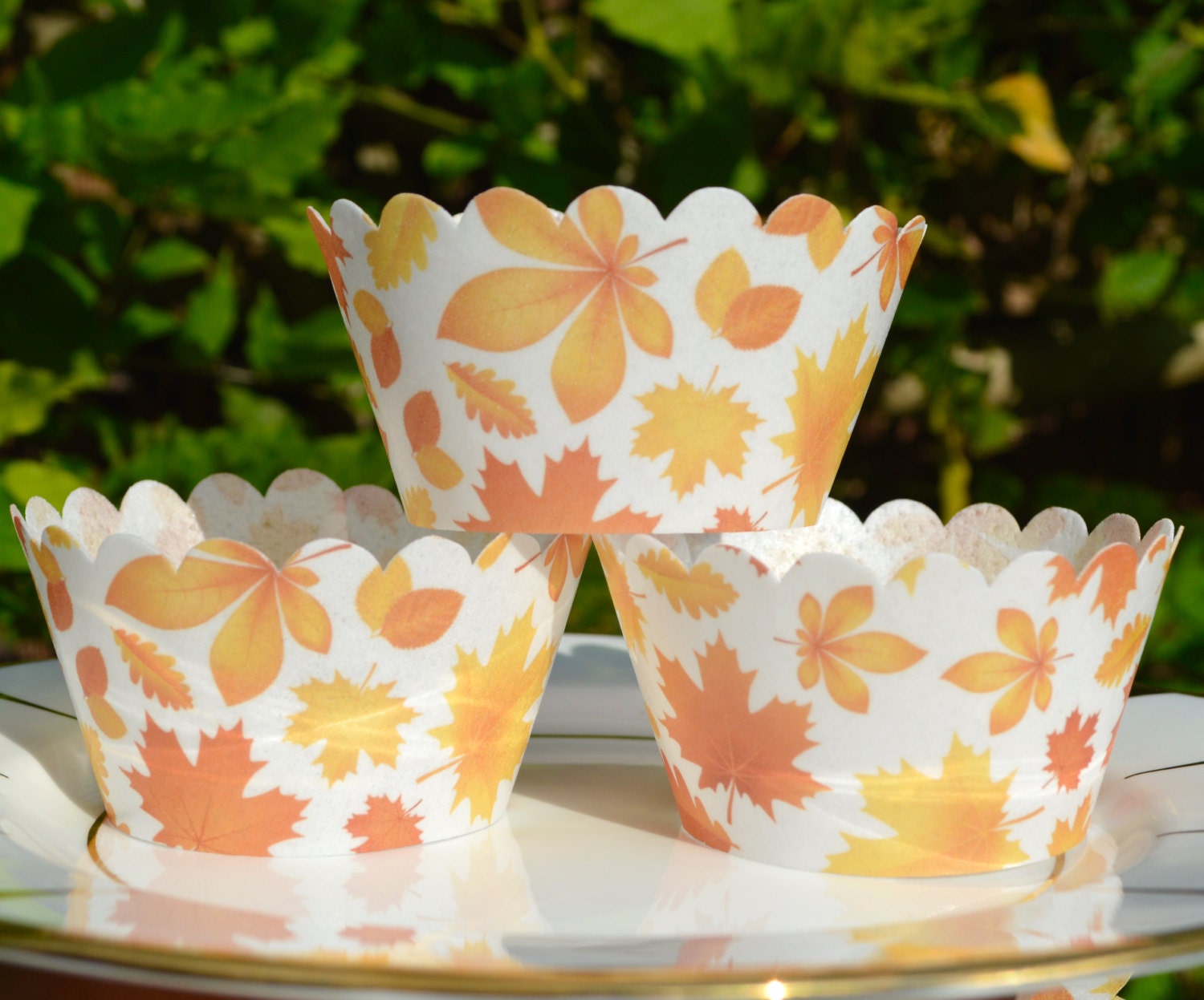 Edible Cupcake Wrappers Autumn Leaves X 12 Wafer Paper Orange