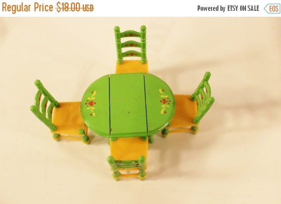 30% OFF SALE Vintage 1980 The LITTLES Dining Table and Chairs by Mattel ...