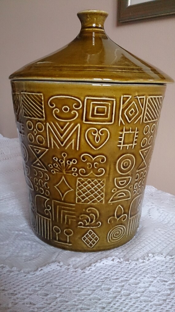 Arklow Pottery Ireland olive green lidded biscuit barrel/