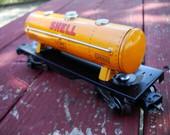 Lionel Trains Marx Whistle Train Station 2970 by JoesJunktiques