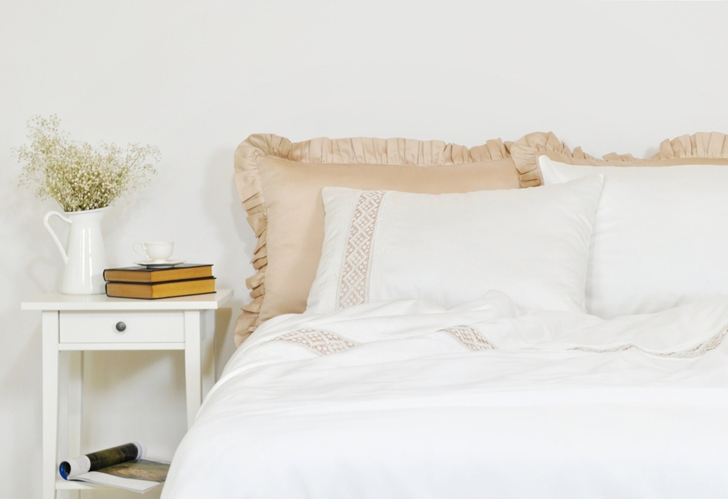 Ivory Lace Ribbed Duvet Cover Set in Full Queen King Size