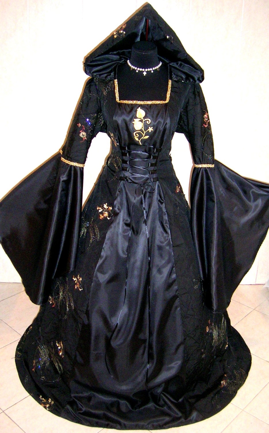 Medieval dress XL-2XL-3XL 20-22-24 wedding gothic witch
