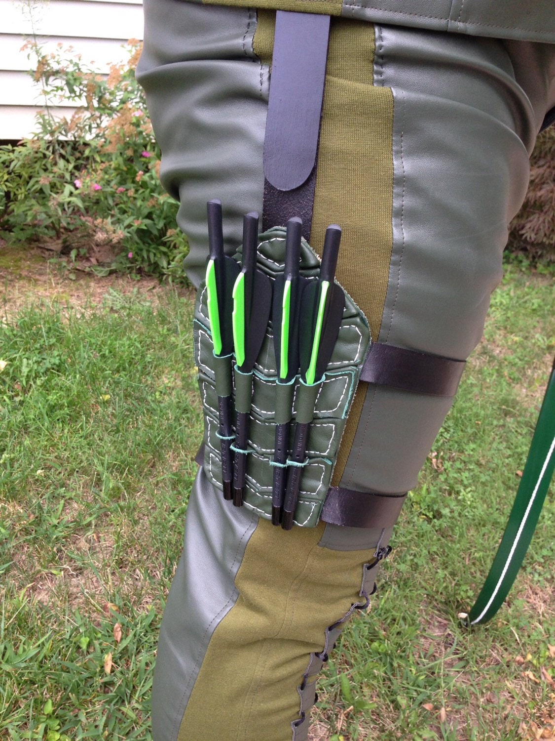 Arrow Cosplay TV Show Leg Quiver by RoseAndGuild on Etsy