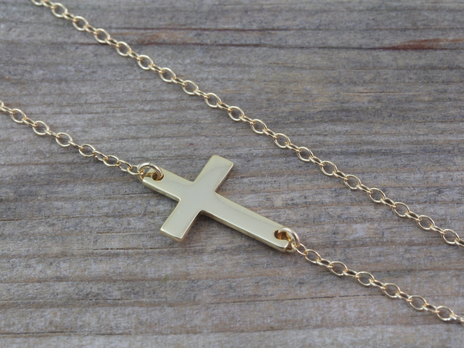 Kelly Ripa Sideways GOLD Cross Necklace Taylor Jacobson