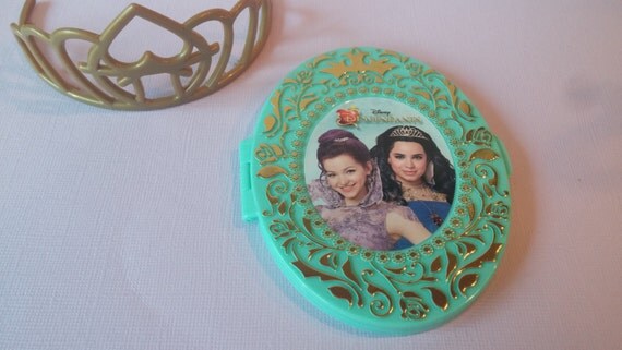 Disney's DESCENDANTS Mal and Evie magic mirror and tiara
