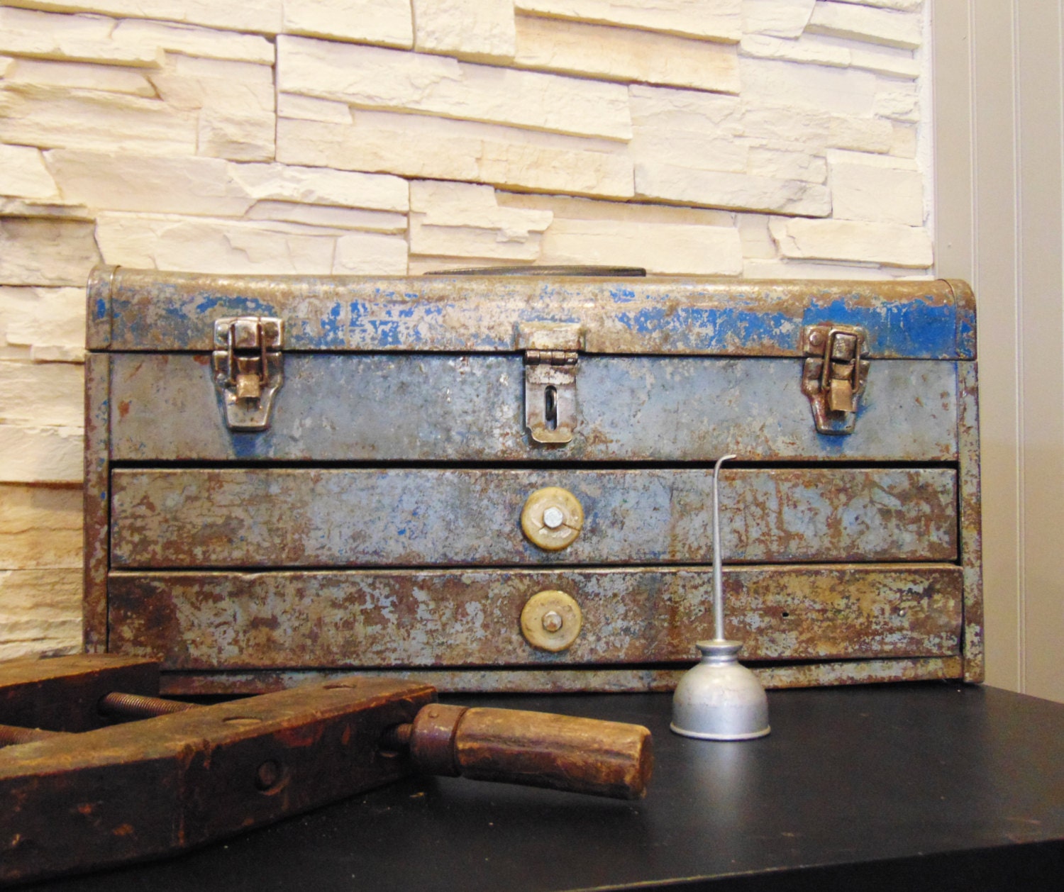 Vintage Rusty Toolbox, Rustic Tool Box with Drawers – Haute Juice