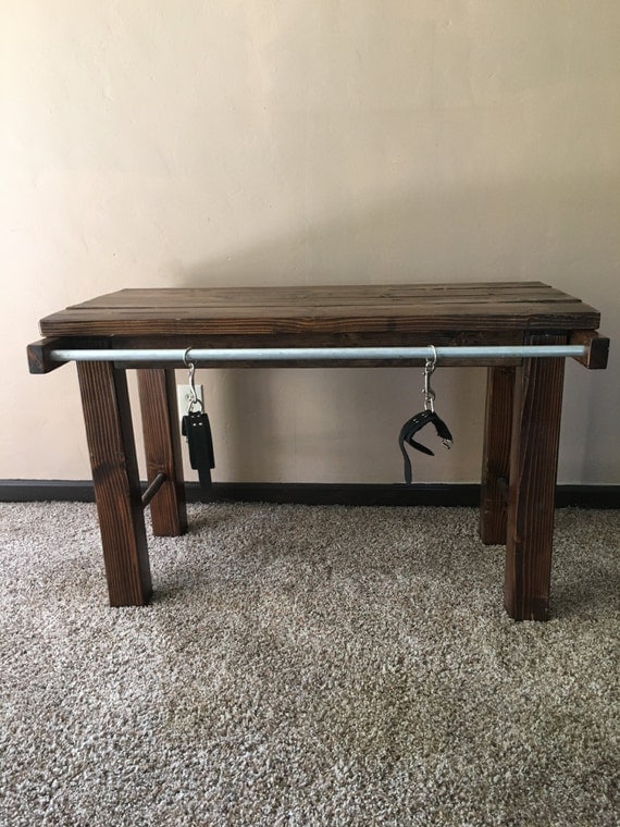 Restraint table