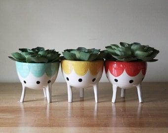 Three legged pot | Etsy