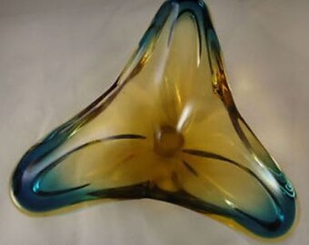 Triangle candy dish | Etsy