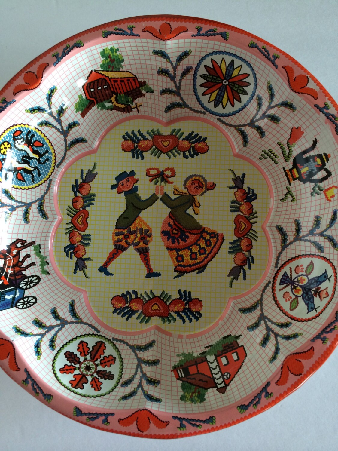 Daher English Tin Bowl Container with Charming Pennsylvania Dutch ...