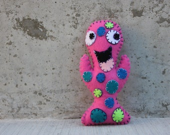 Home of Zuggles and cozy knits. by MadFuzz on Etsy