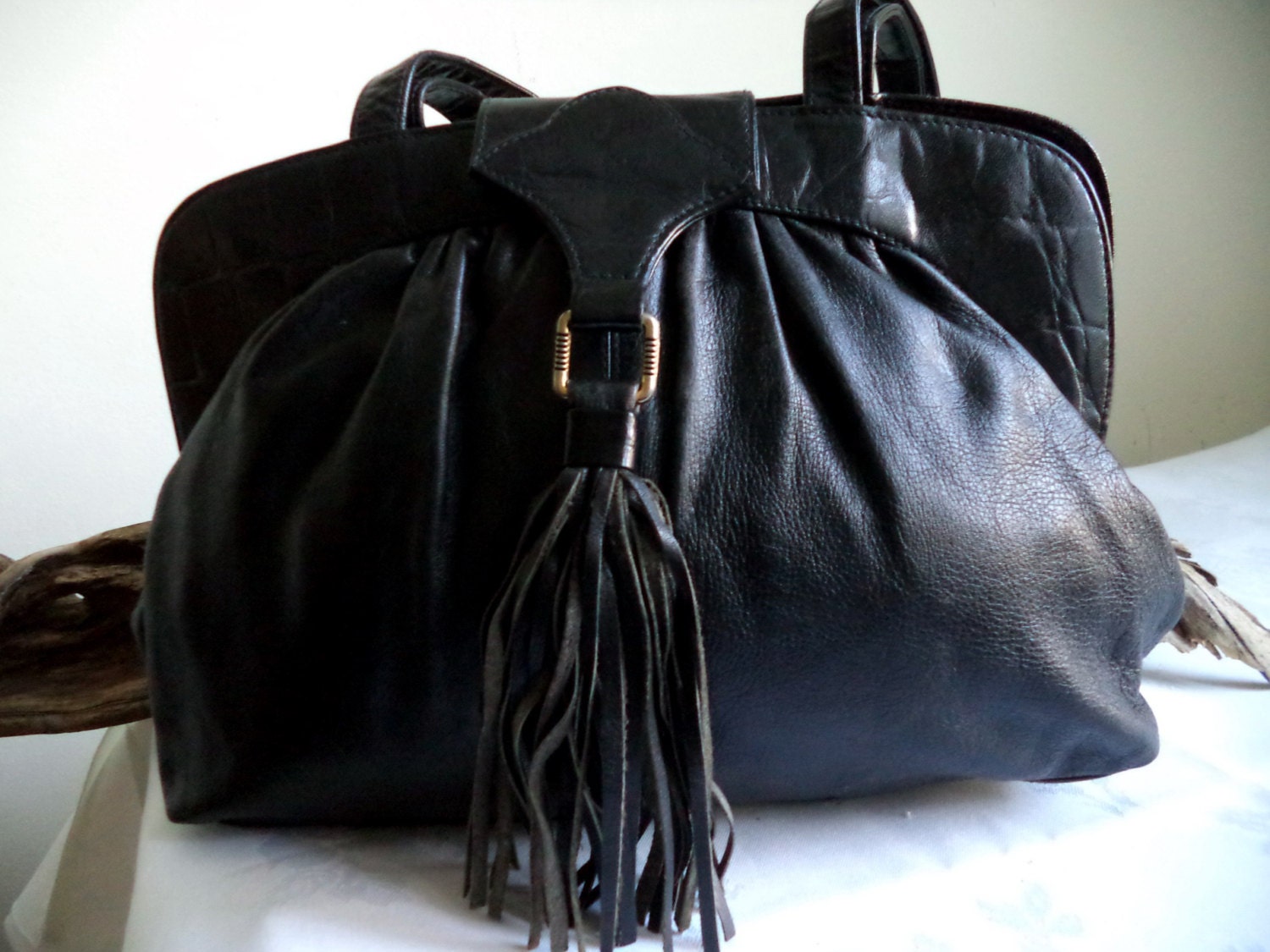 Disco 80s Huge Bag Tassel Black Leather vintage Frame ruched top Mod ...