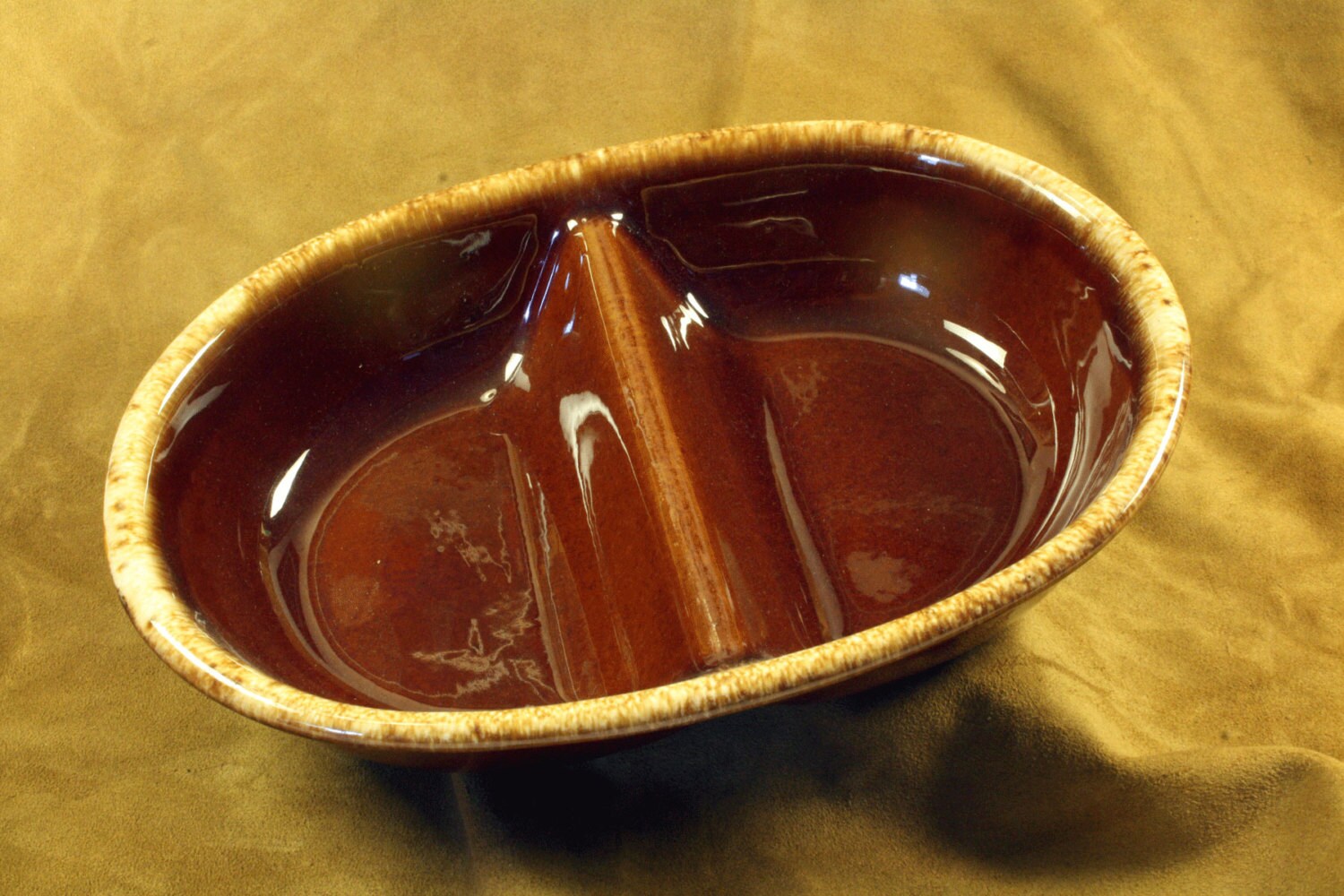 Hull Brown Drip Divided Serving Dish – Haute Juice
