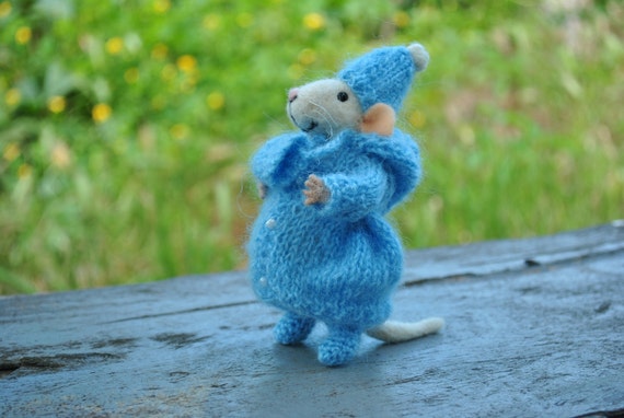 Cute needle felt mouse felted animal Plush miniature by MillaKnitt