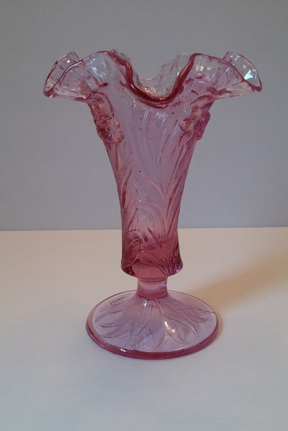 Fenton Empress Rose Pink Daffodil Ruffle Top Vase