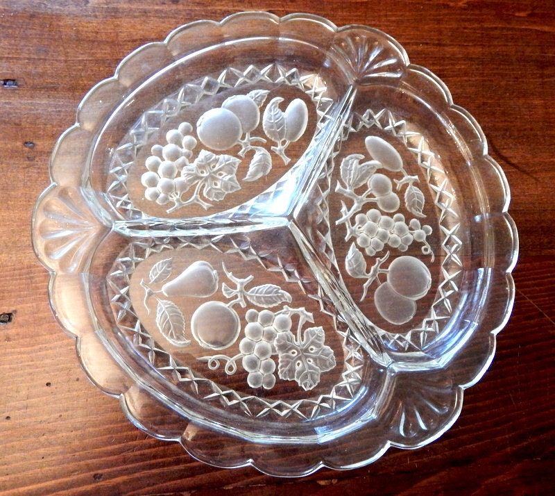 Vintage Glass Divided Relish Tray Frosted Fruits 11 inches Diam ...