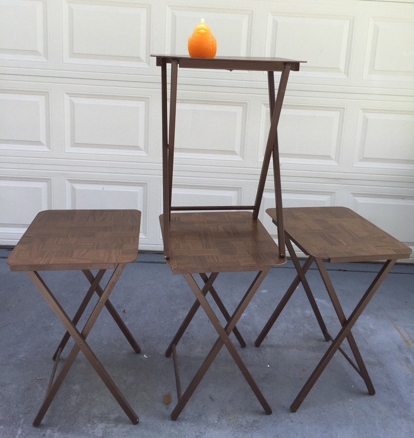 TV TRAYS Foldiing Tables Set of Four Mid Century Modern MCM Tiny Home ...