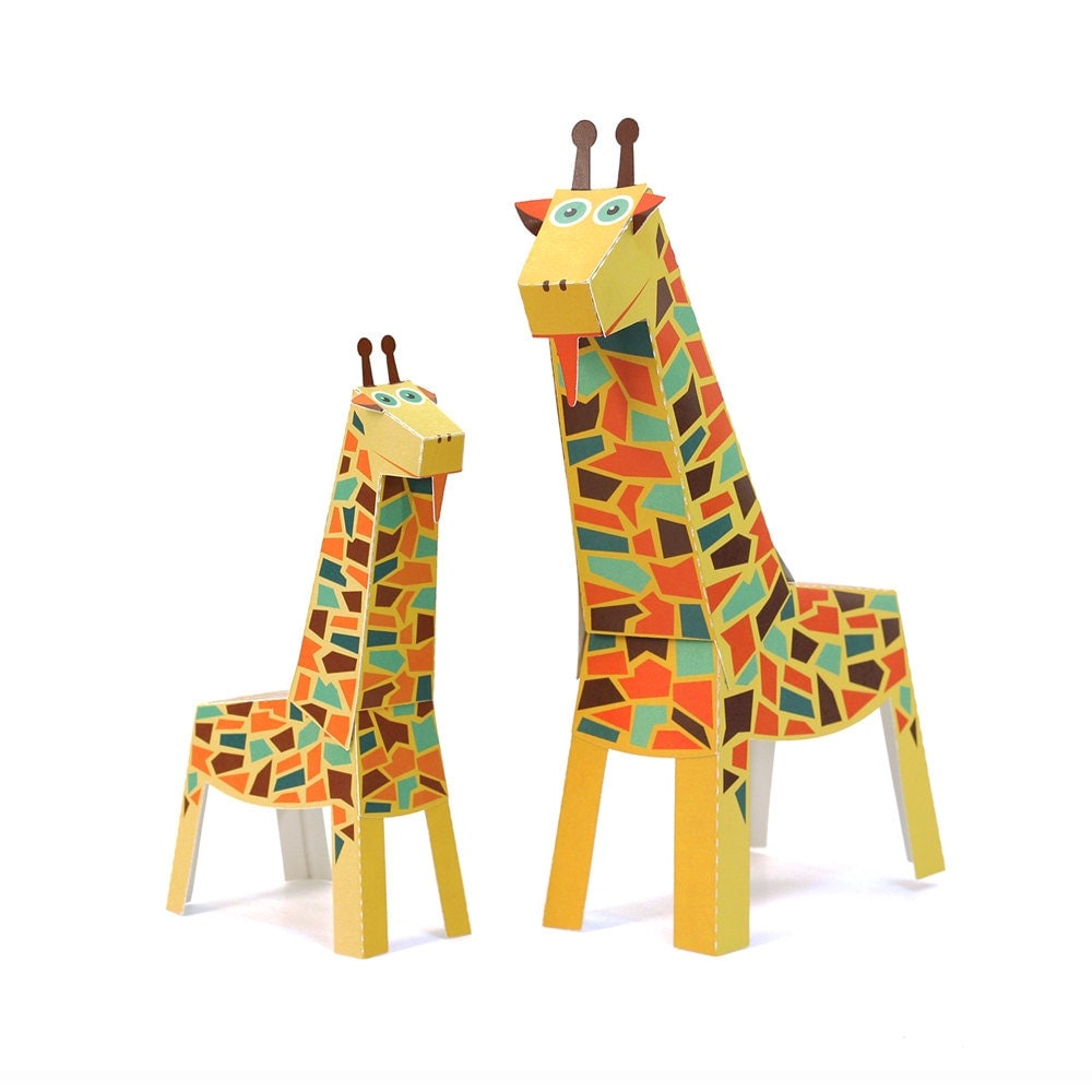 Maxi Giraffe Paper Toys DIY Paper Craft Kit 3D Paper