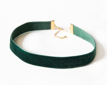 Green velvet choker | Etsy