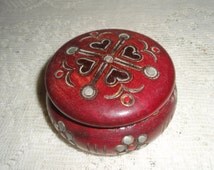 Popular items for round wood box on Etsy