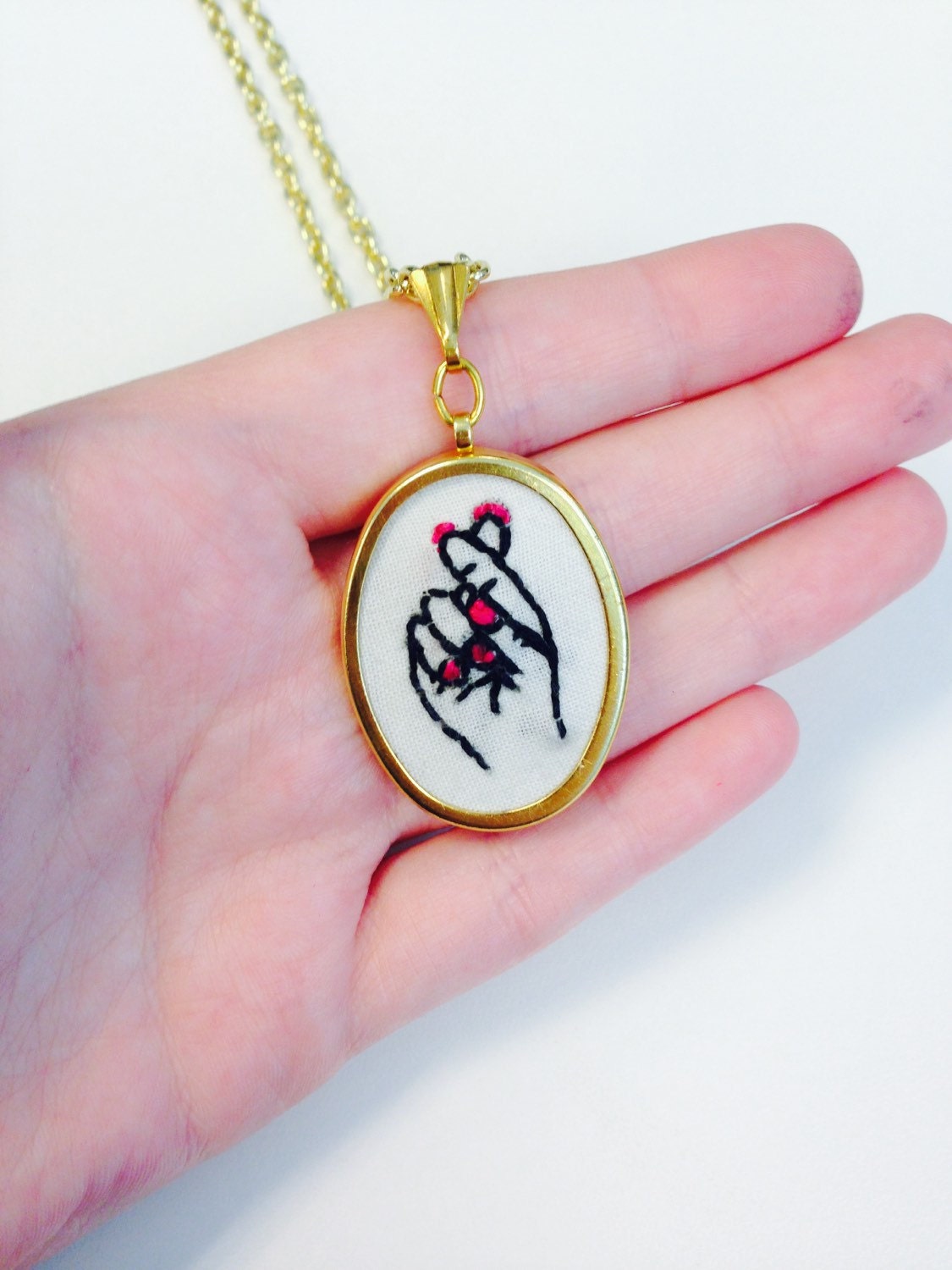 Fingers Crossed Good Luck Sign Language R Make a by thegradytwins