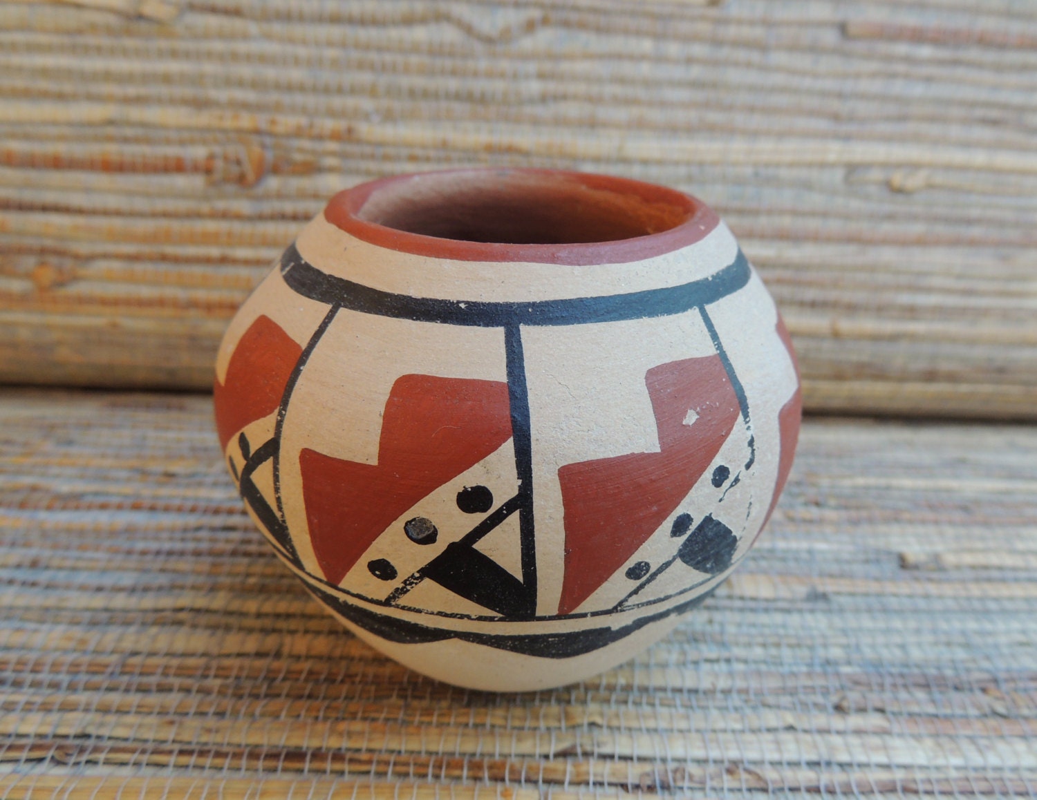 Small Vintage Jemez Native American Pot Southwest Souvenir