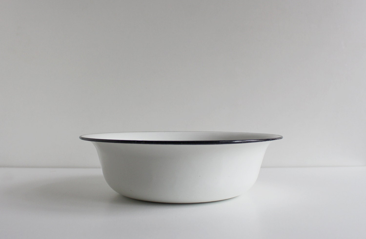 Soviet Vintage Enamel Bowl, LARGE White Enamelware, Vintage Enamel Dish ... Soviet Vintage Enamel Bowl, LARGE White Enamelware, Vintage Enamel Dish ...
