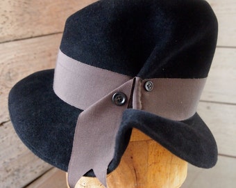 Black Rabbit Fur Felt Top Hat / Mens XL by humperdinckhats on Etsy