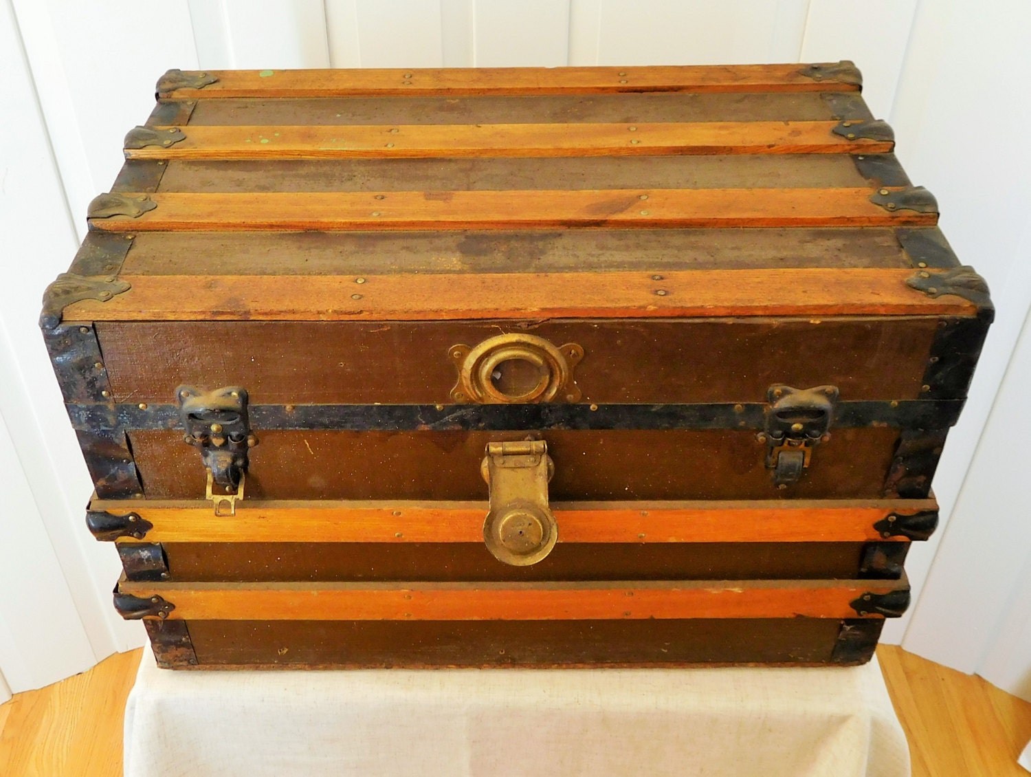 RARE “Half Trunk” Nice Solid Steamer with Wood Slats aka “Ladies” or ...