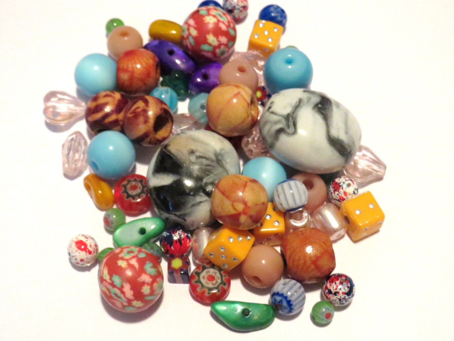 100 Bead Grab Bag Assorted Bead Mix. Bead Destash Assorted