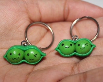 Pea pod keychain | Etsy