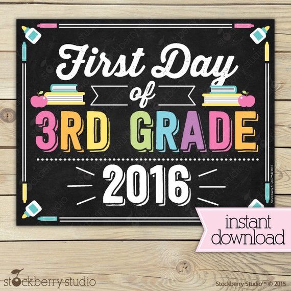 Items similar to Girl First Day of 3rd Grade Sign - 1st Day of School ...