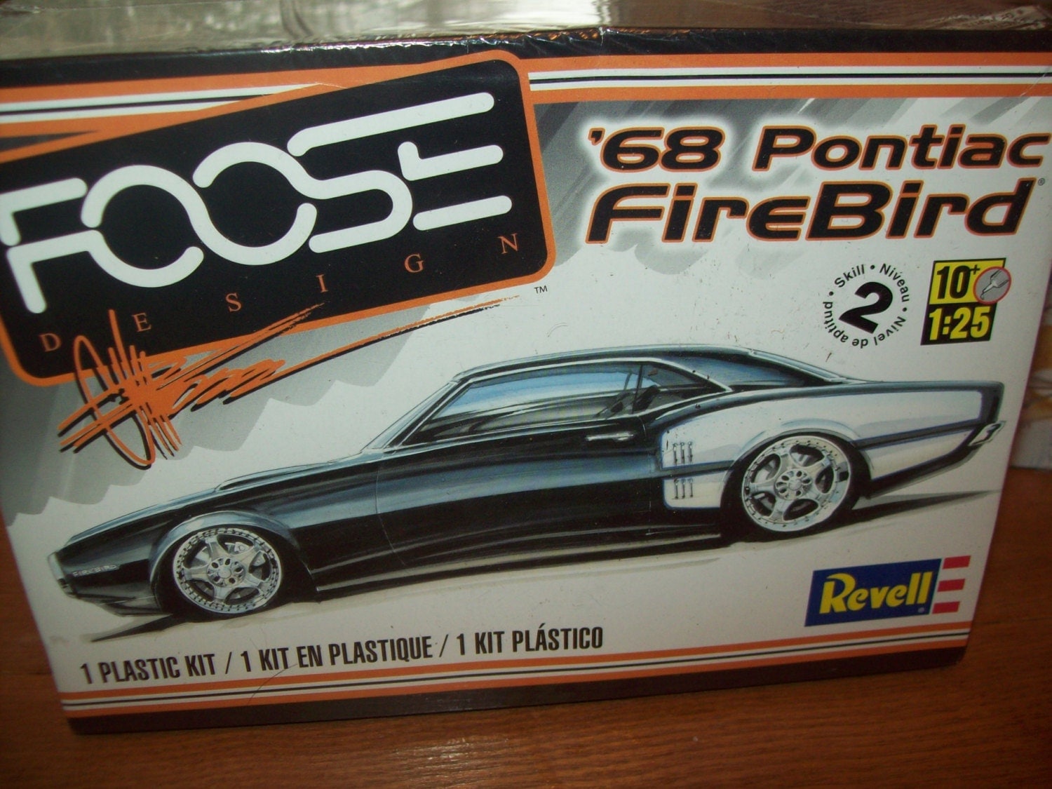 1968 Pontiac Firebird model kit 1:25 scale