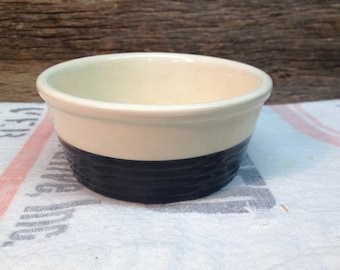 Universal potteries | Etsy