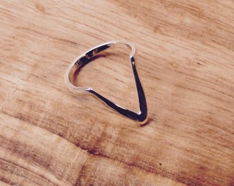 V shape ring | Etsy
