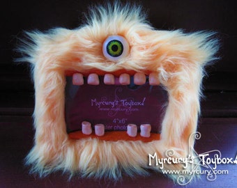 Cutely Spooky Hand Stitched Felt Voodoo Dolls by MyrcurysToybox