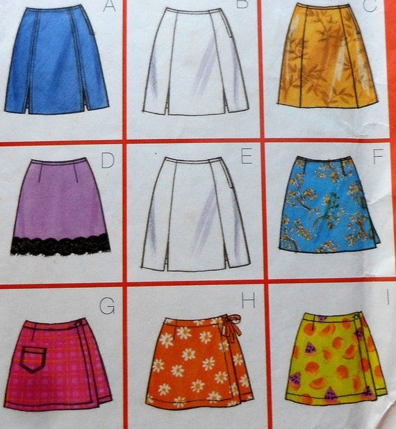 Skort and Skirt Sewing Pattern UNCUT Butterick 5488 Sizes