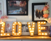 Light up Letter. Marquee, Circus light. Battery Powered. 21cm ...