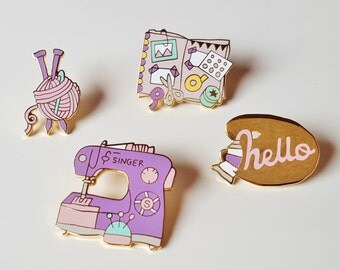 Knitting brooch | Etsy