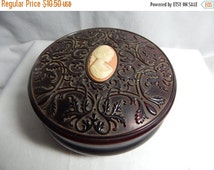 Popular items for dusting powder box on Etsy