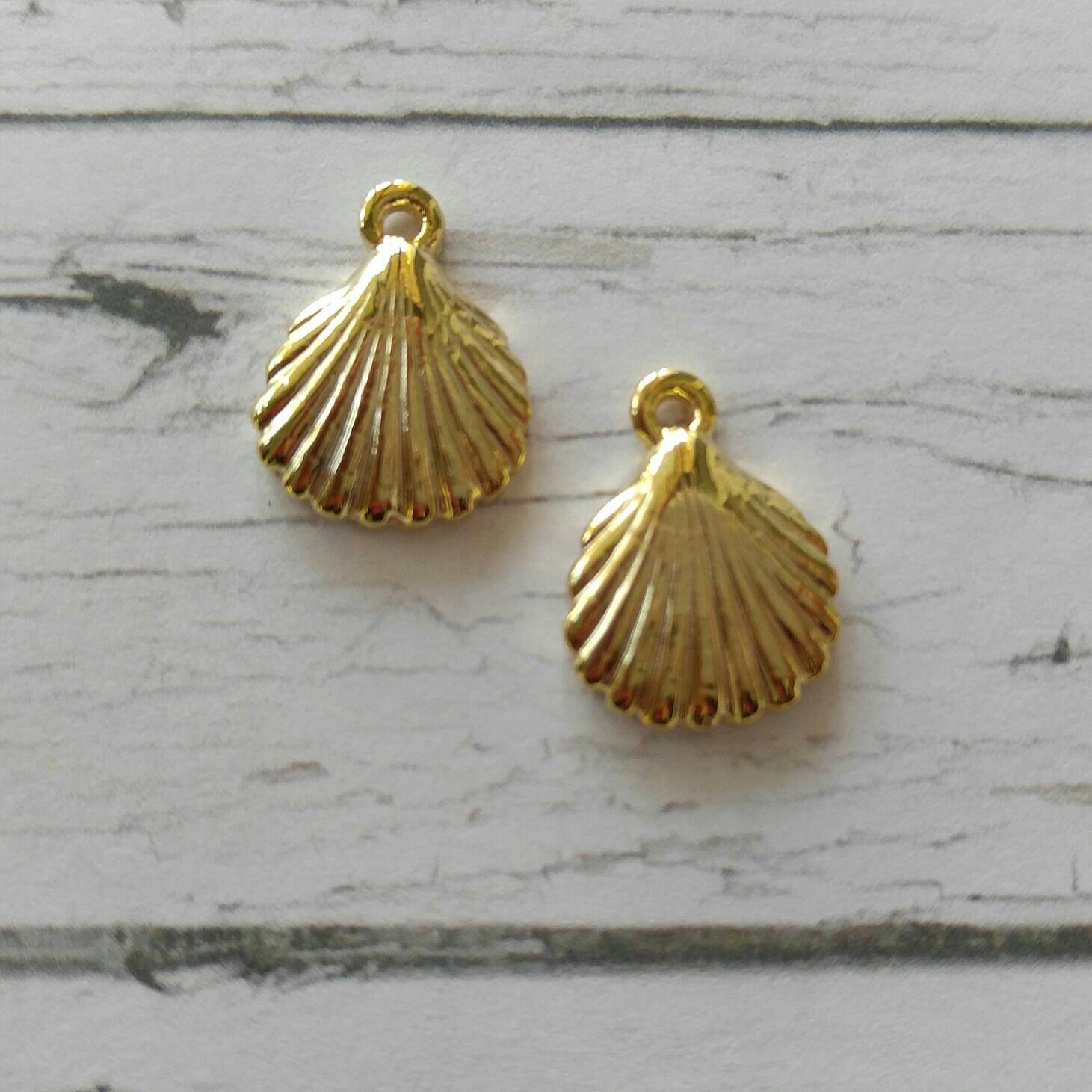 Gold Shell Charms// Sea Shell Charm// Gold Nautical Charms// Shell ...
