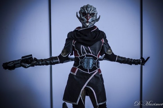 Items similar to Turian mask, female turian, nyreen mask, mass effect ...