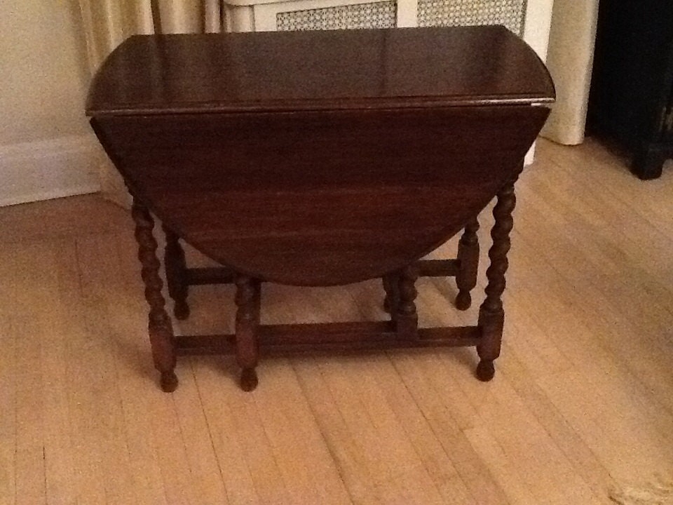 Antique Gate Leg Drop Leaf Table 