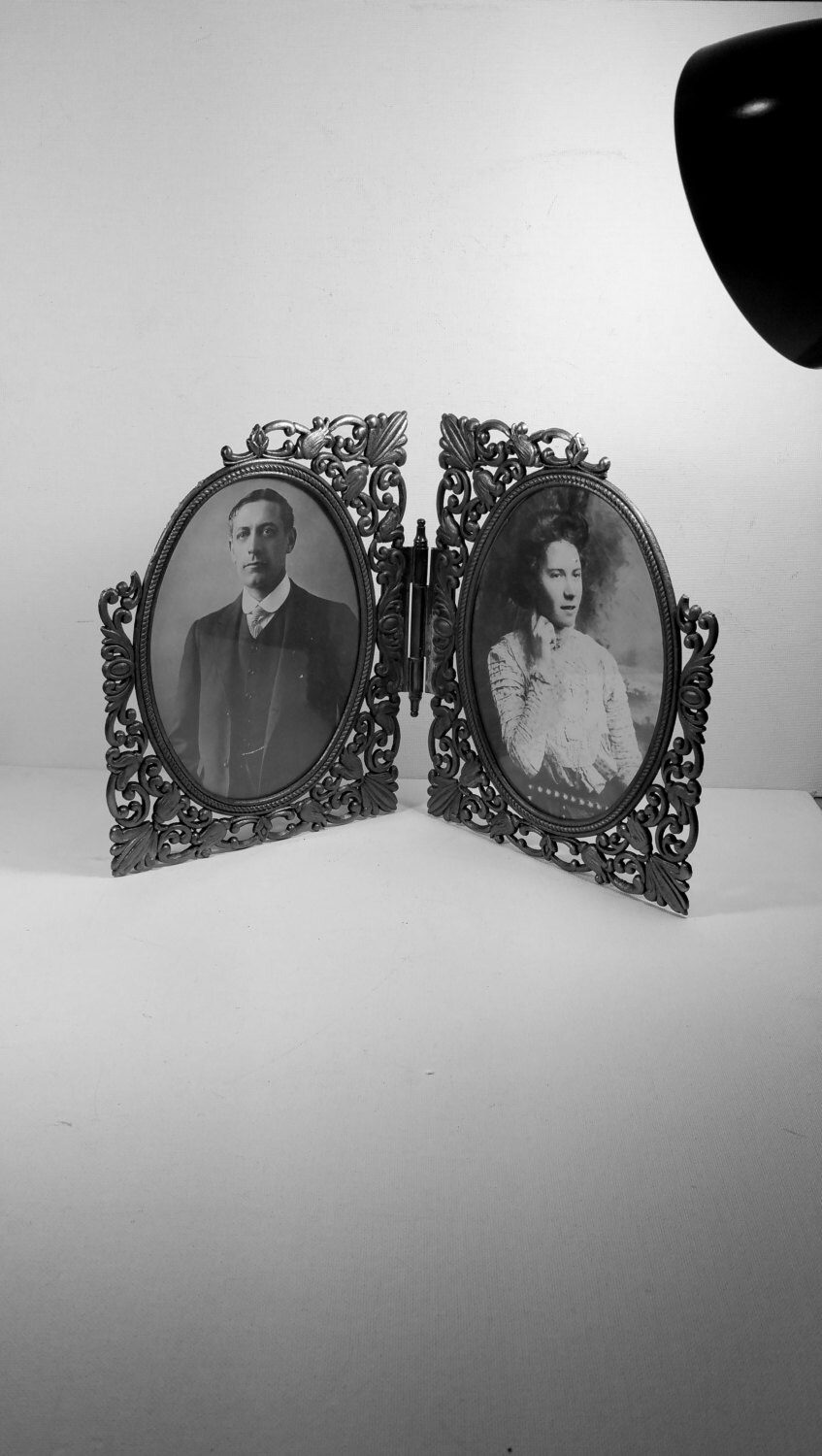 Double Picture Frame 5x7 Pewter Silver Tone Filigree Oval