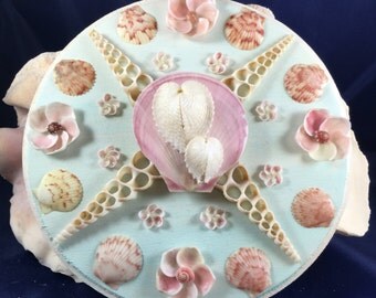 Unique Handcrafted shell art by Treasuresofmermaids on Etsy