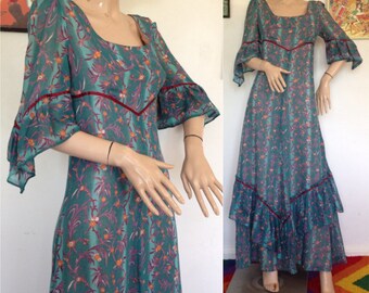 Saloon dancer | Etsy