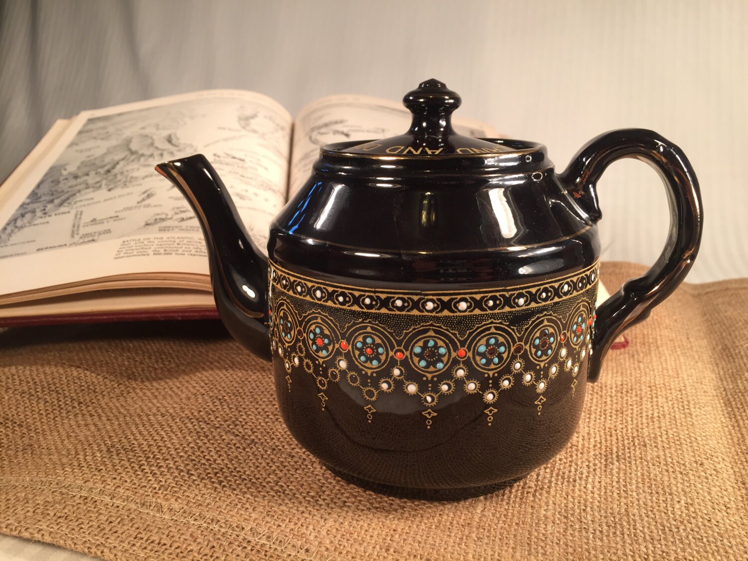 Vintage World War II teapot from 1939-1945. – Haute Juice