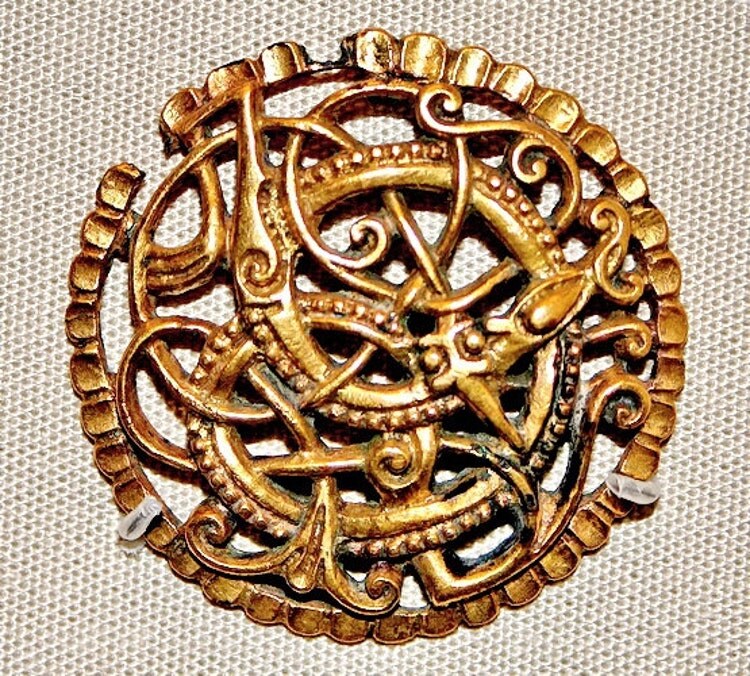 Pitney Brooch key ring holder 06 SAH Pitney by PeraPeris on Etsy