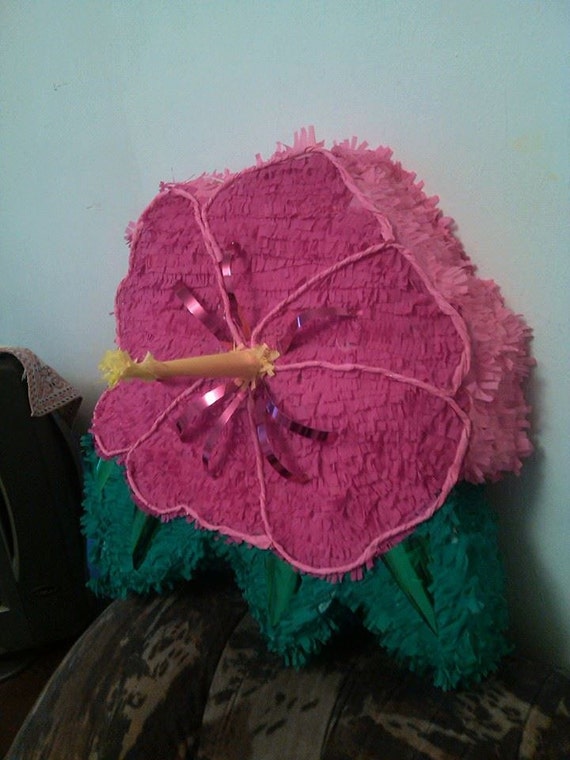Items similar to FLOWER Pinata on Etsy