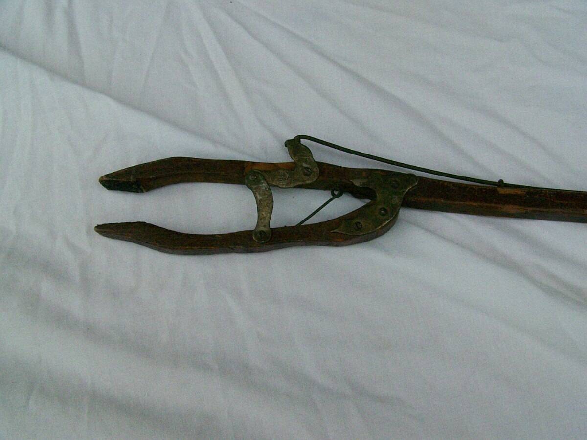 Antique General Store Long Handle Shelf Picker – Haute Juice